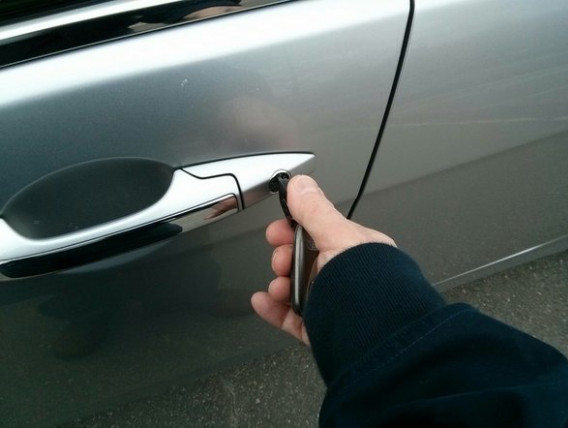 A Key Insertion into a Vehicle’s Door Lock as a Fourth Amendment Search